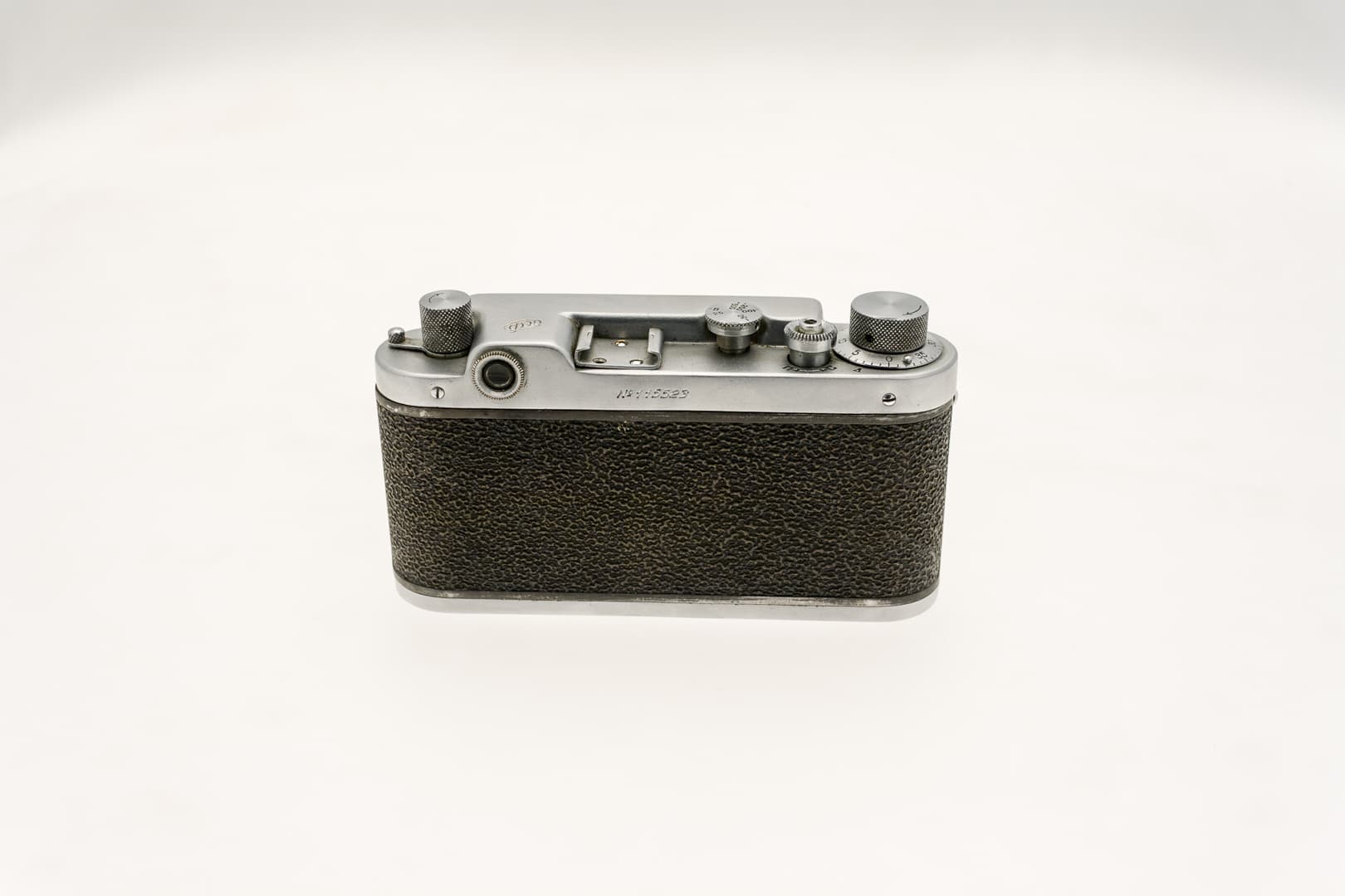 FED 2 PE0385 (ФЭД) – Soviet 35mm Rangefinder Film Camera