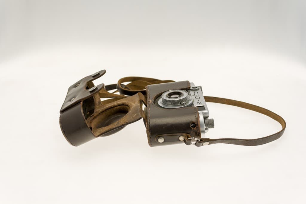 FED 2 PE0385 (ФЭД) – Soviet 35mm Rangefinder Film Camera