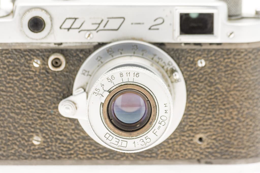 FED 2 PE0385 (ФЭД) – Soviet 35mm Rangefinder Film Camera