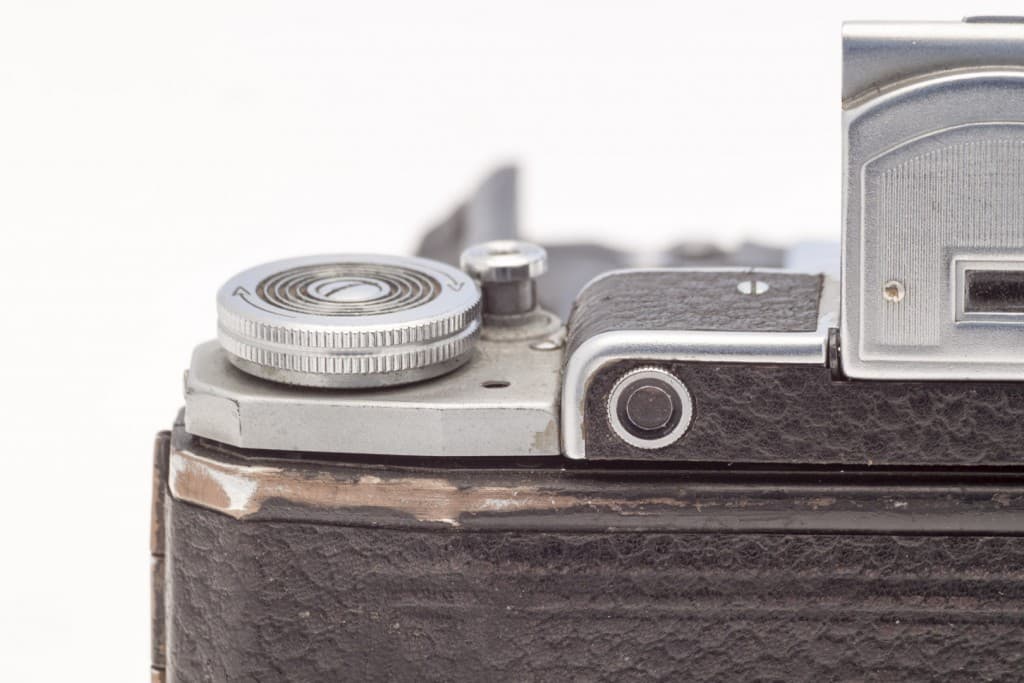 Moskva 2 (Москва) – Soviet 6x9cm Folding Film Camera