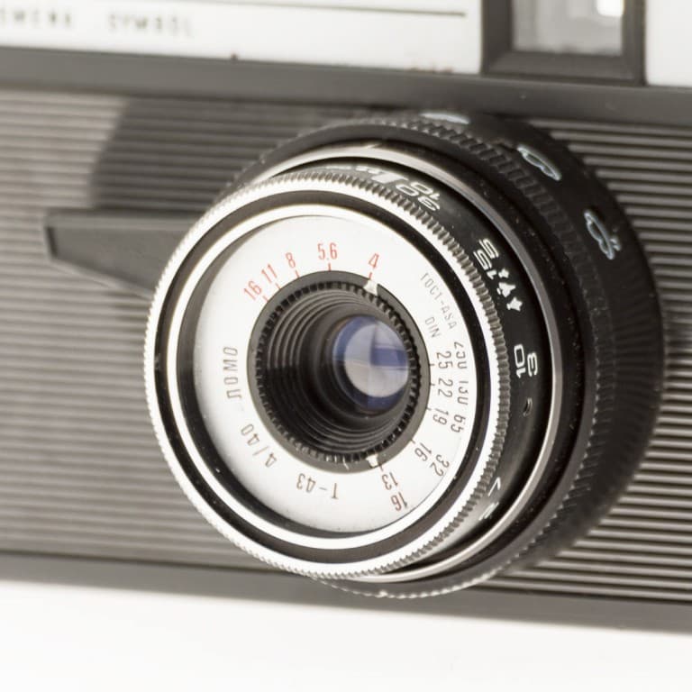 Moskva 2 (Москва) – Soviet 6x9cm Folding Film Camera